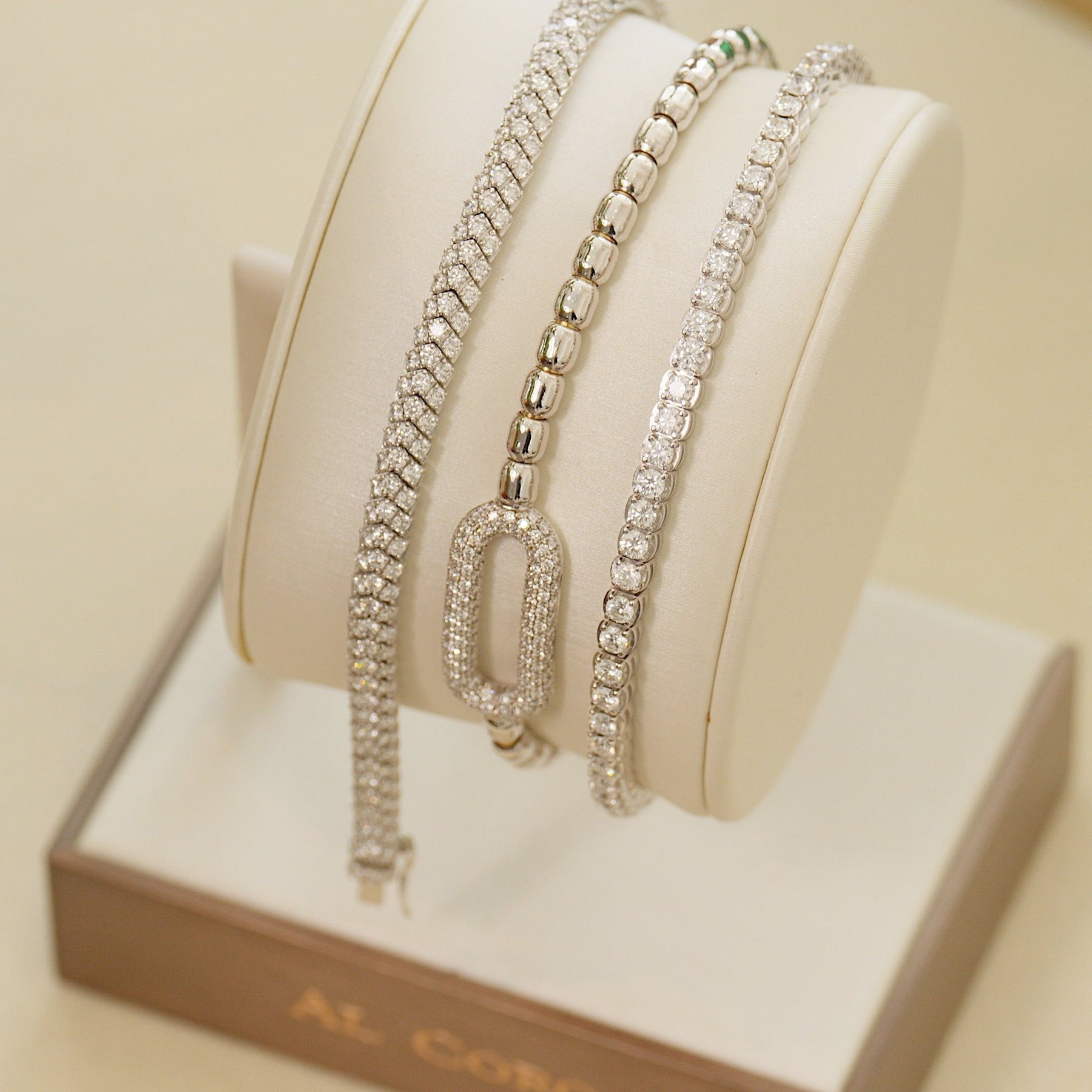Al Coro Amori Bracelet in 18k White Gold with Diamonds